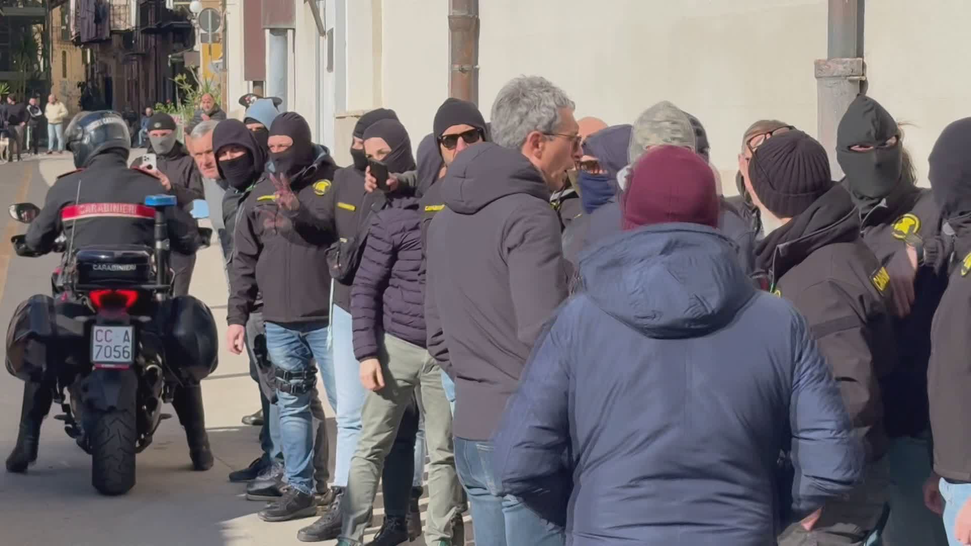Duro colpo dei Carabinieri alla mafia, 181 arresti - Video Regione